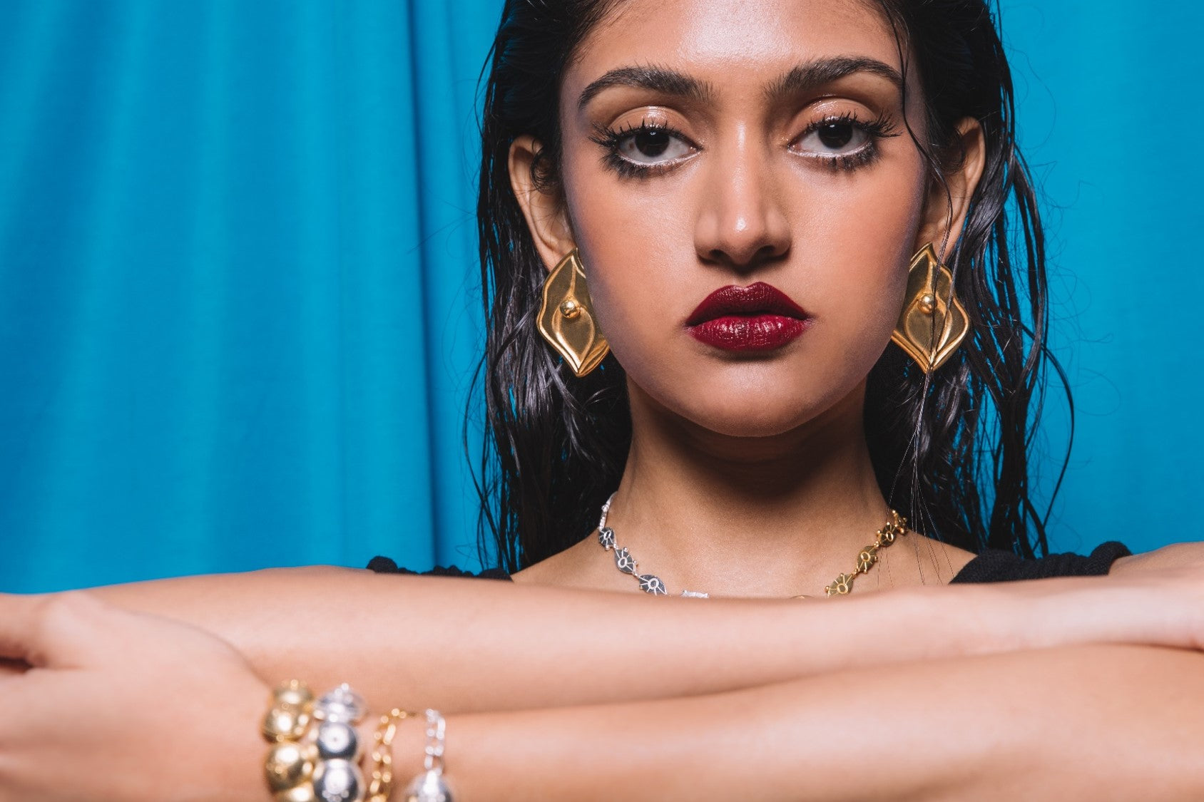 Handmade Art Jewellery & Metal Wearables Plated in Silver & Gold – Batoki